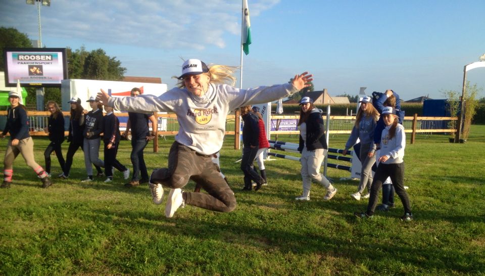 Traditiegewijs aanwezig op Jumping Eke | De Hoefslag - manege en ...